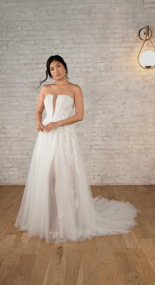 Savannah - The White Dress